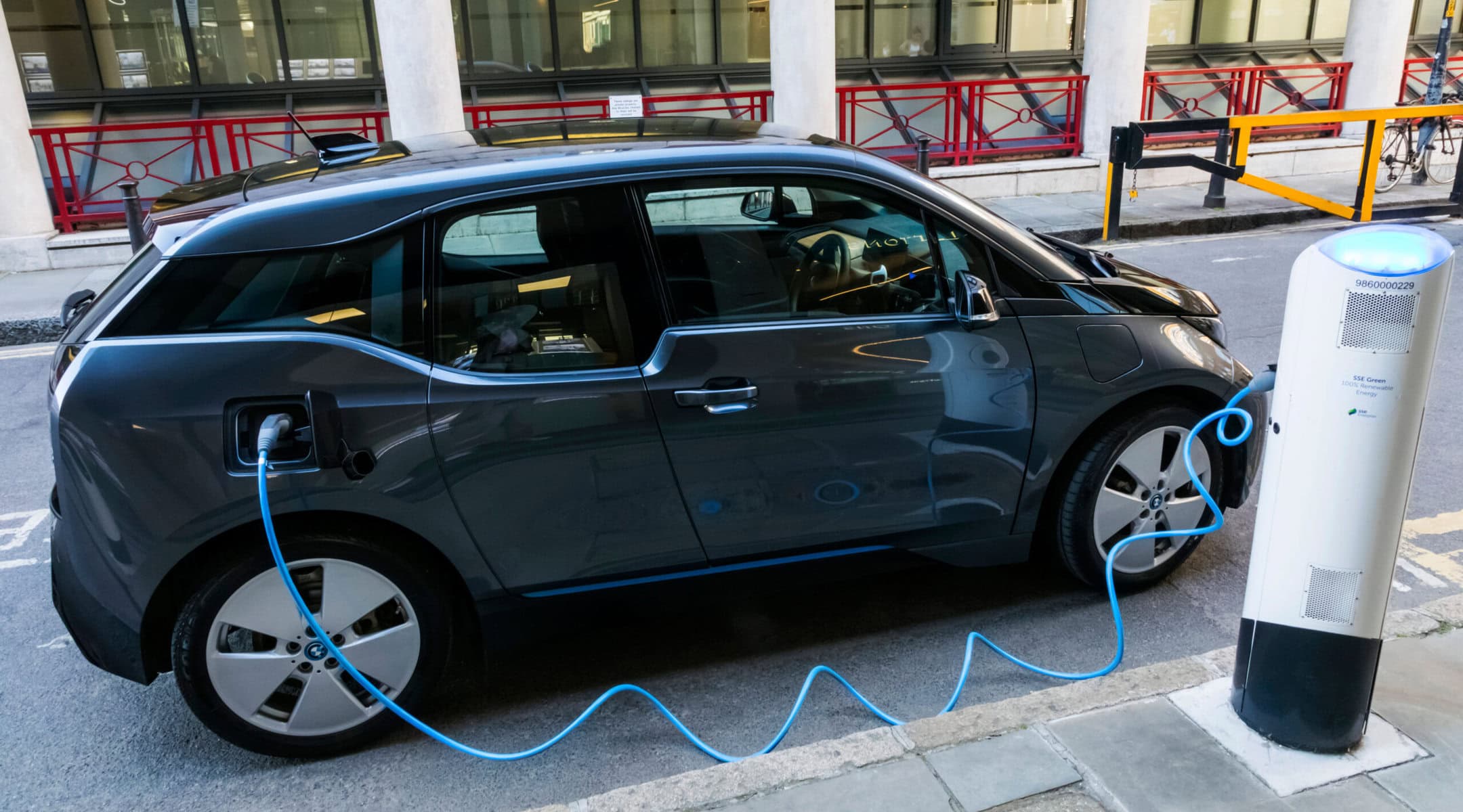 Trust the market to deliver new fossil fuel car phase-out by 2030 - CapX