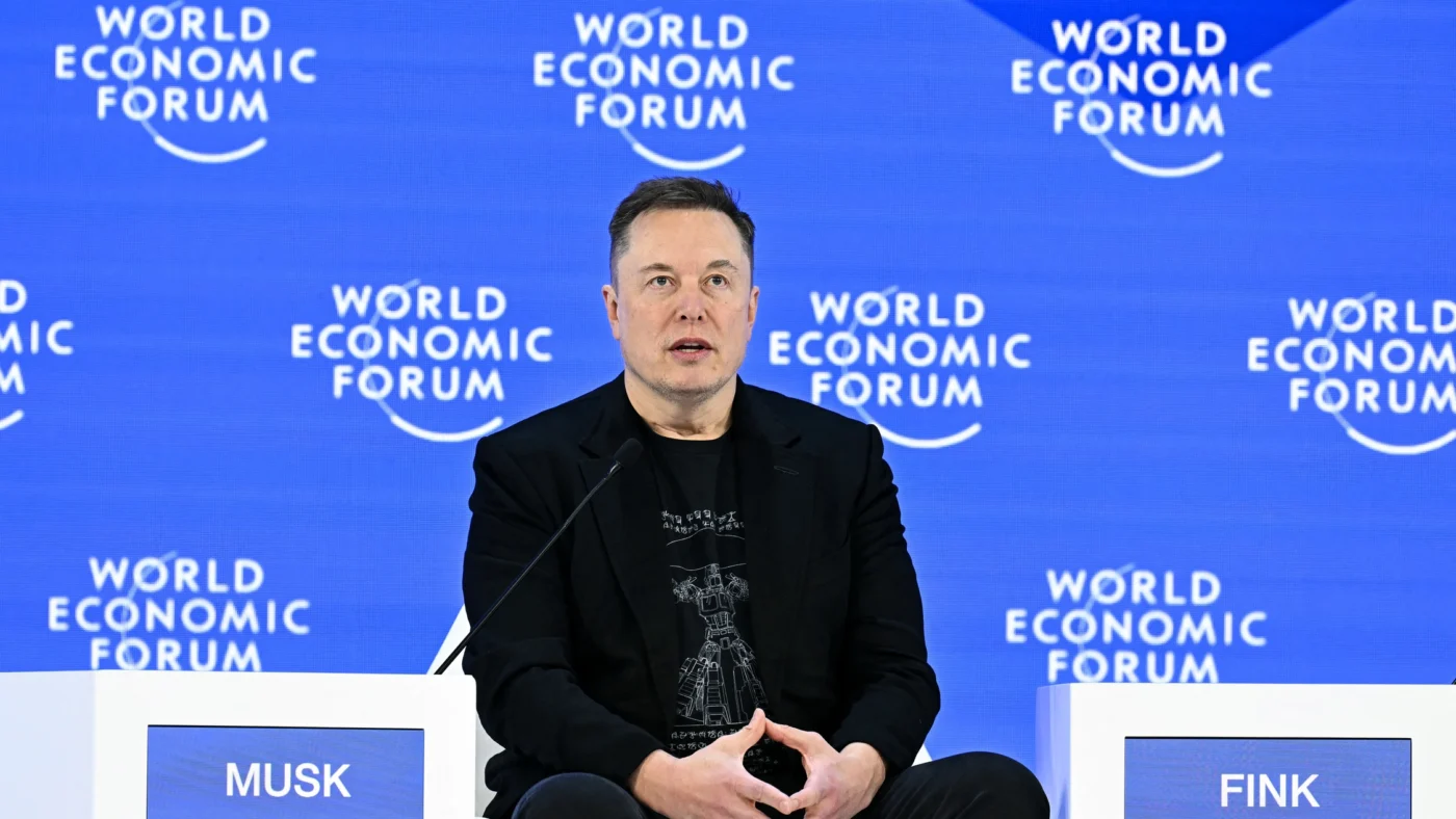 Will Elon Musk fly us to the moon? - CapX